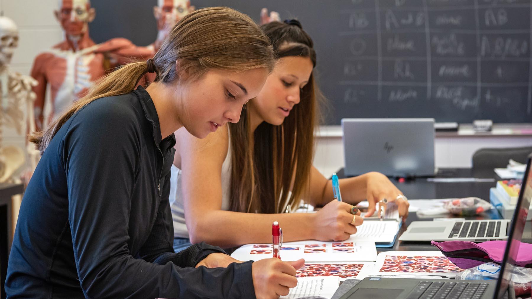 University of Mary Welcomes Higher Learning Commission for Renewed ... University of Mary Welcomes Higher Learning Commission for Renewed ...